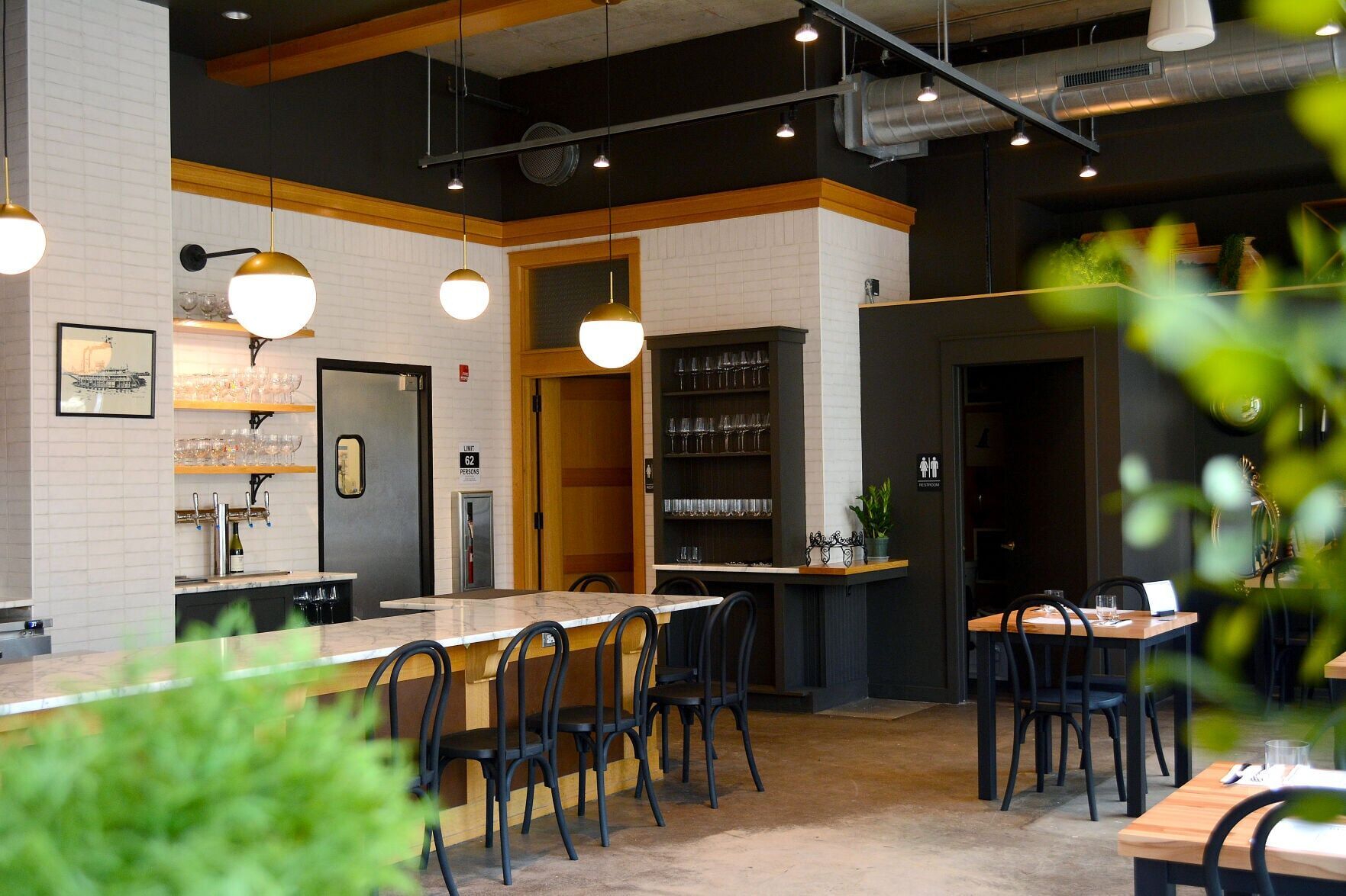 Flatiron Cafe and Bar debuts at former Schuby's site