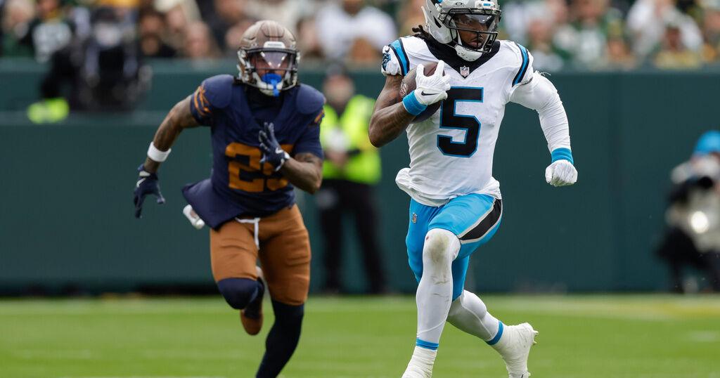 Panthers' rushing attack proves deadly in beating Packers