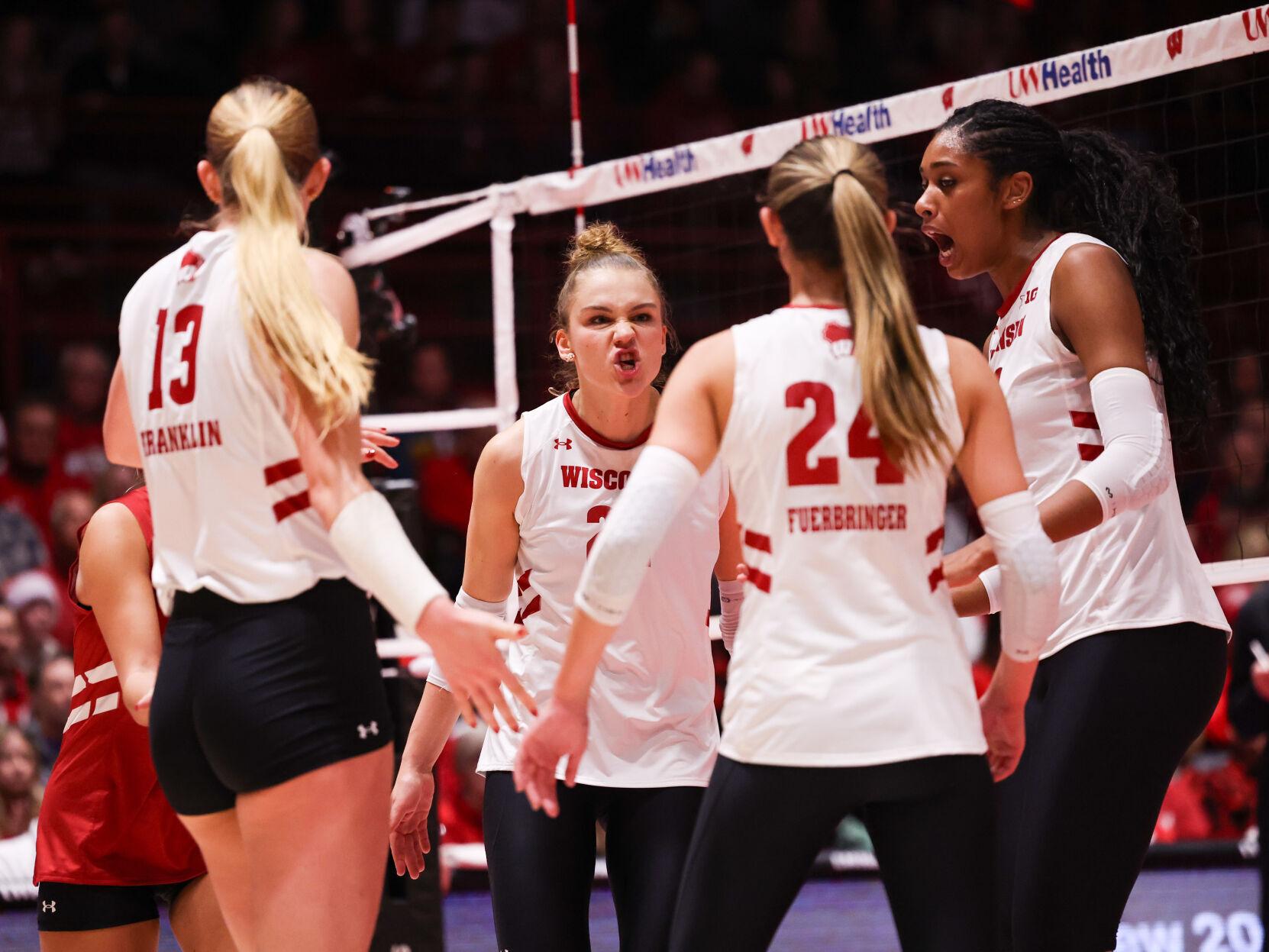 Wisconsin volleyball score vs. Ohio State | Julia Orzol star