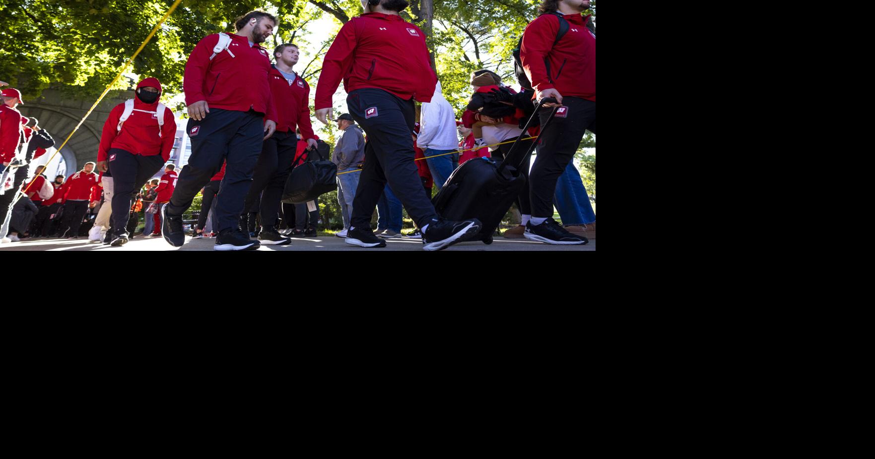 10072023 badger vs rutgers SKM 3-10072023091838.jpg