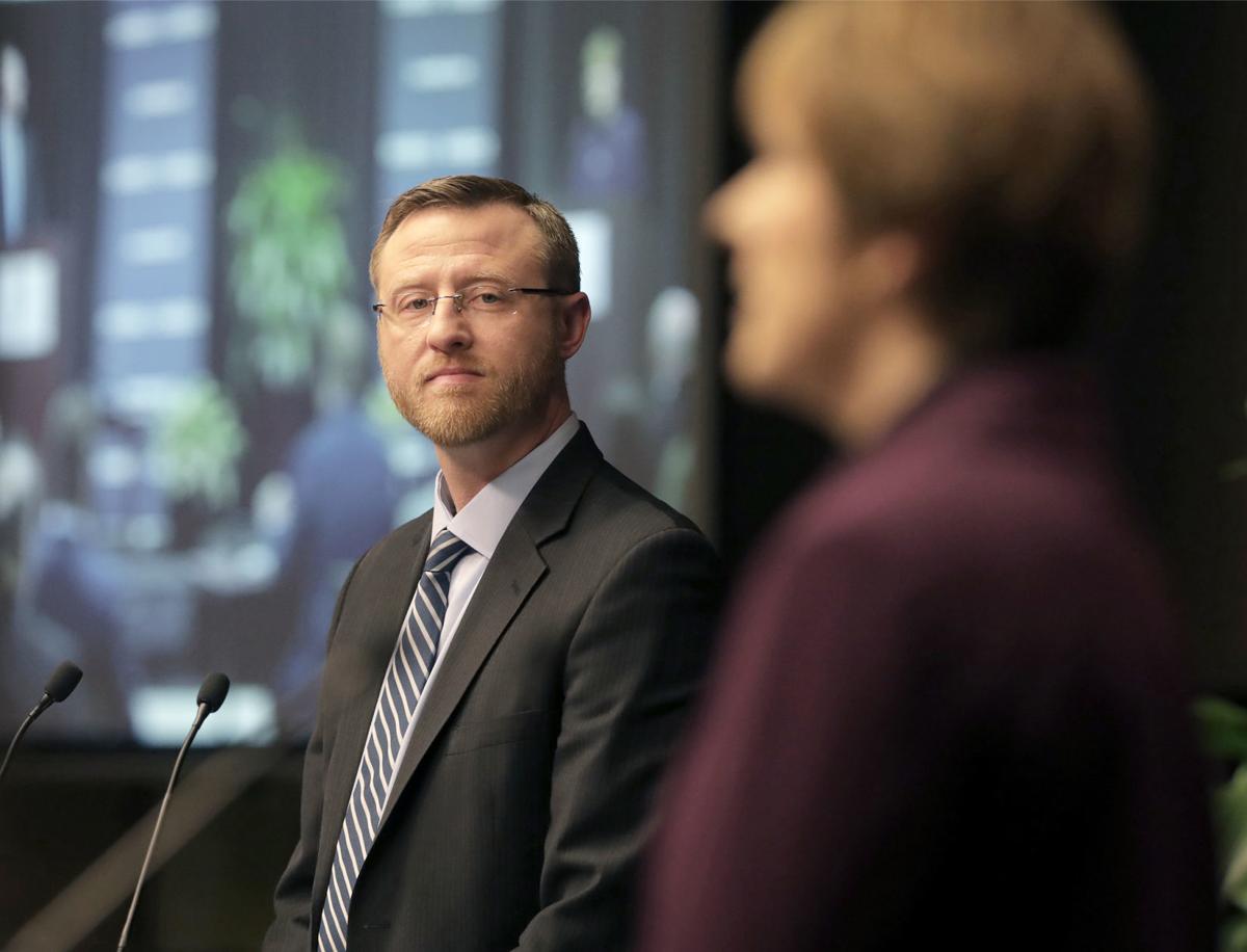 Republican group airs new TV ad attacking Lisa Neubauer, supporting ...