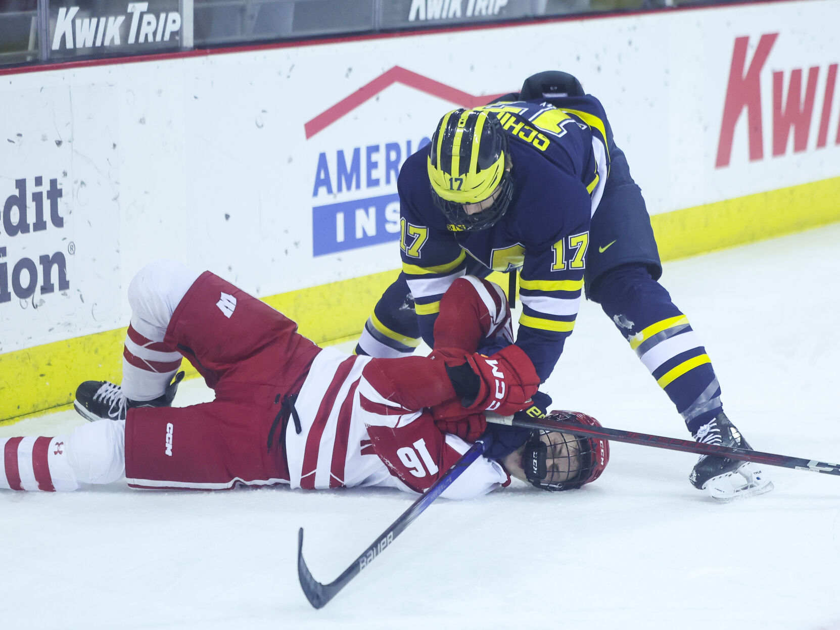 Wisconsin men's hockey loses 6th straight, swept by Ohio St.