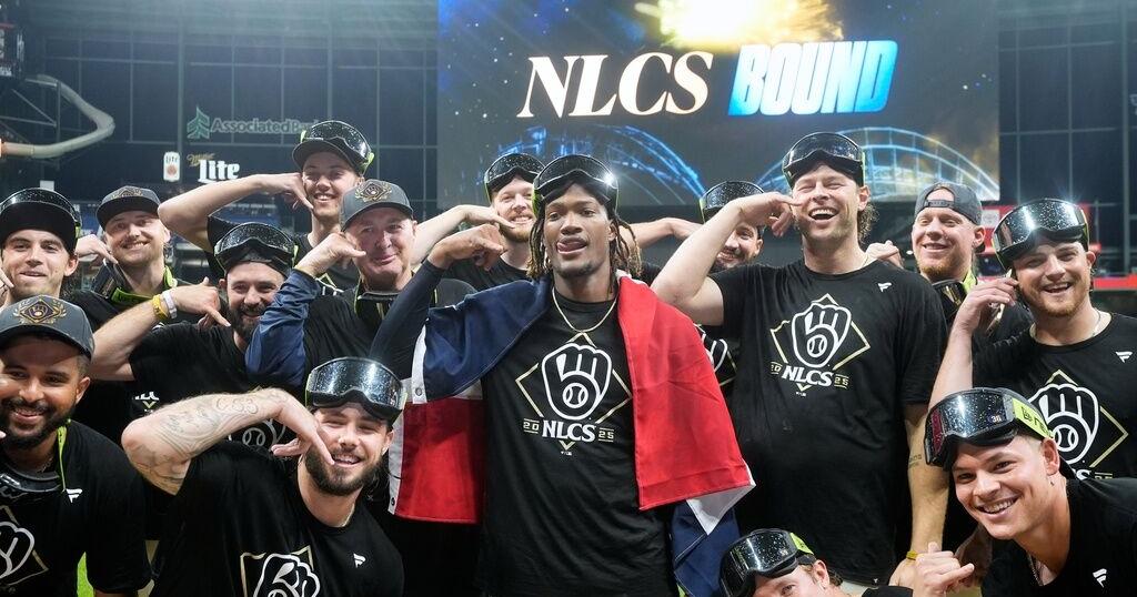 Photos: Brewers celebrate after clinching first trip to NLCS since 2018