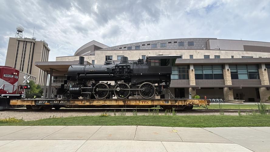 Steam locomotive continues journey to North Freedom