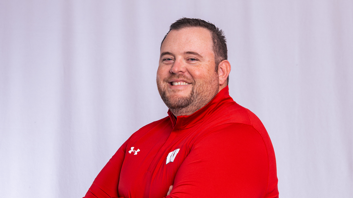 Wisconsin O-line coach Eric Mateos discusses his new role