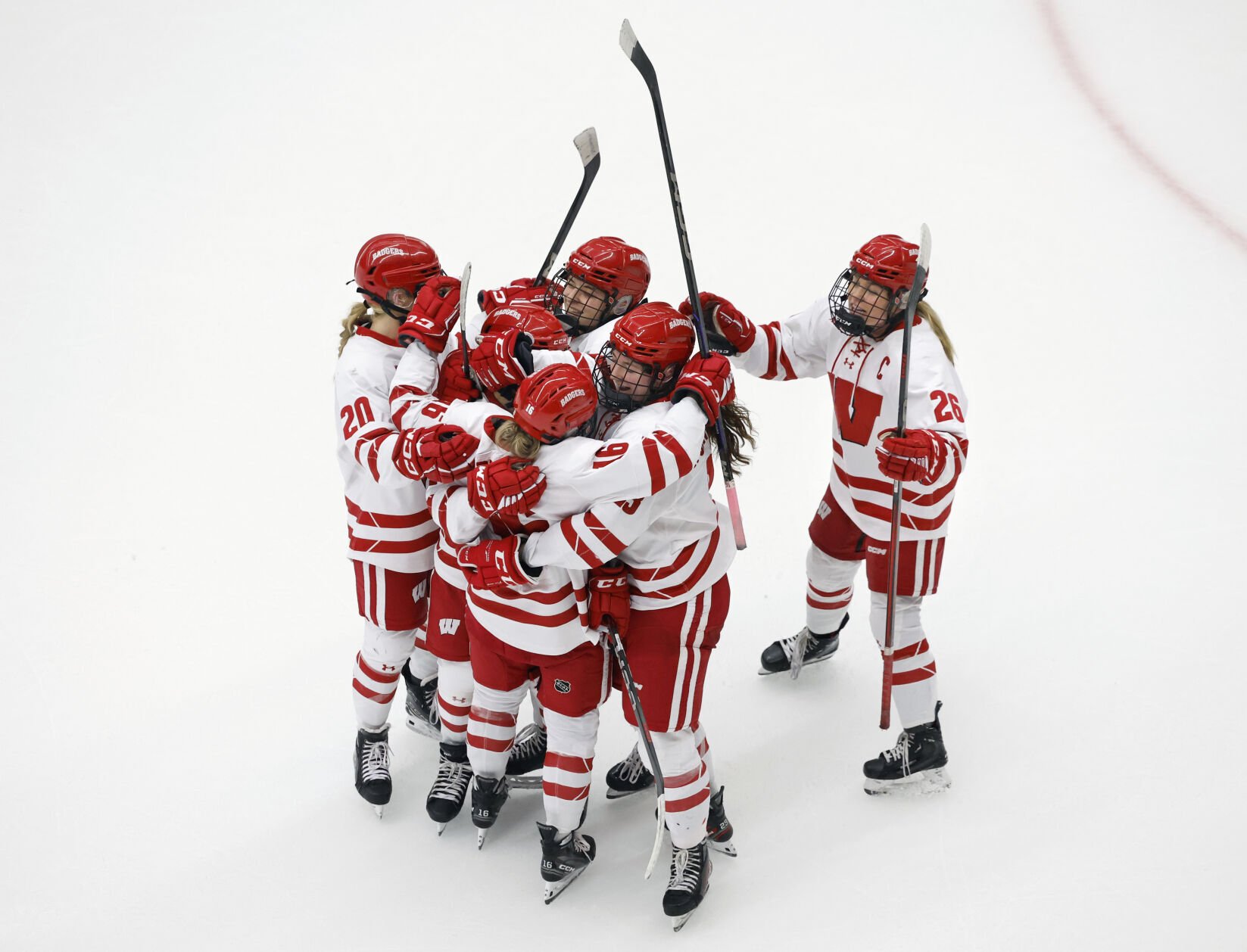 How to watch Wisconsin women's hockey vs. Minnesota Duluth
