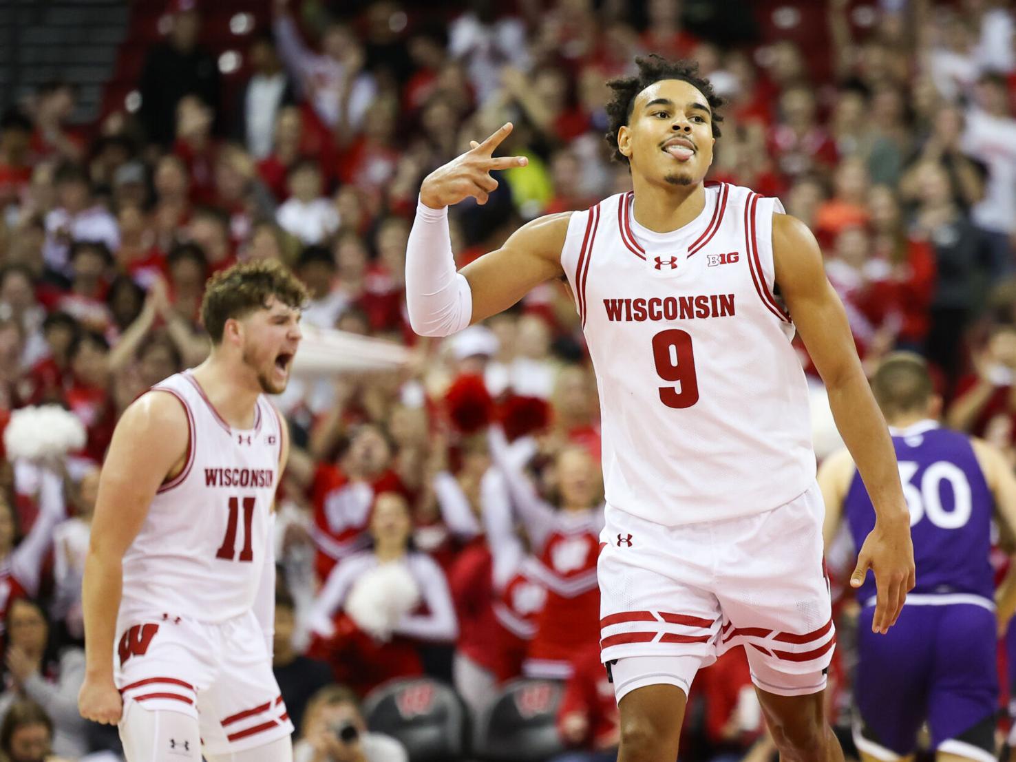 Wisconsin forward Xavier Amos enters the transfer portal