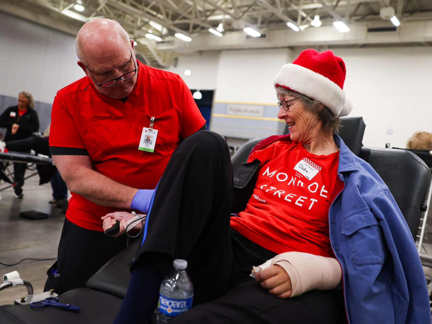 Photos: Red Cross hosts Christmas Eve blood drive