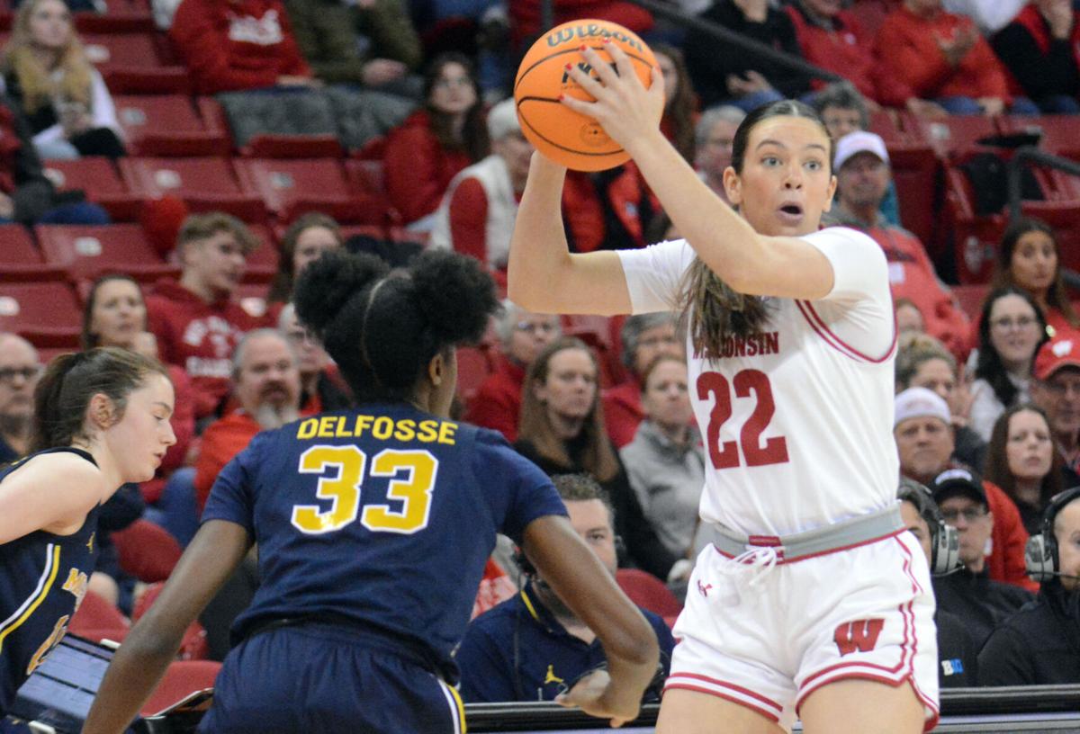 Badgers' reserve guard takes leave of absence from program