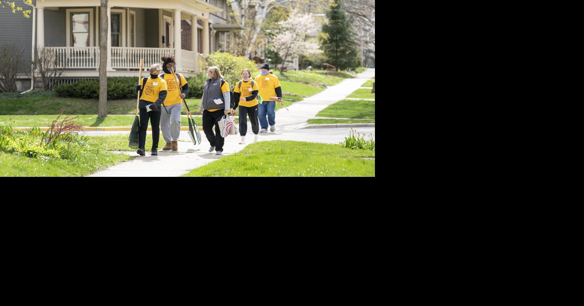 Edgewood High School students continue tradition of community service