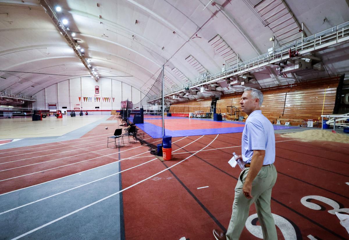 B1G dominance for Bob Liking, Wisconsin men's cross country