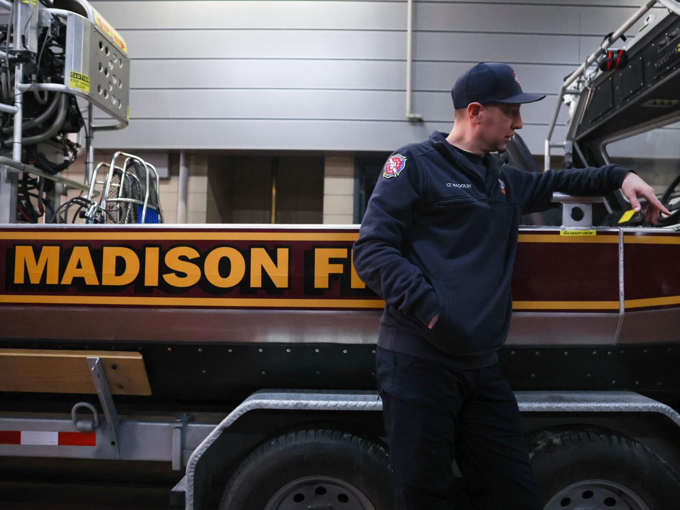 1 still missing after sailboat capsized on windy Lake Monona