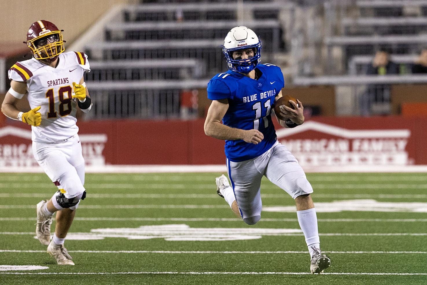 Lodi football wins second state title behind Mason Lane