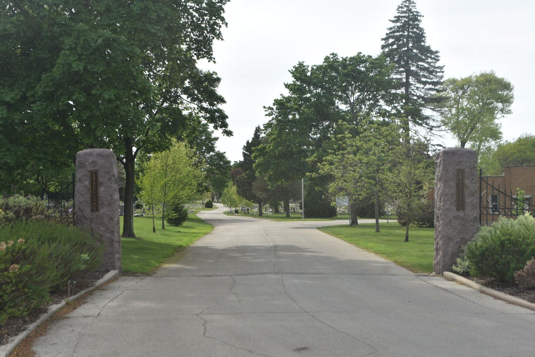 Interactive map launched for Graceland, Mound cemeteries