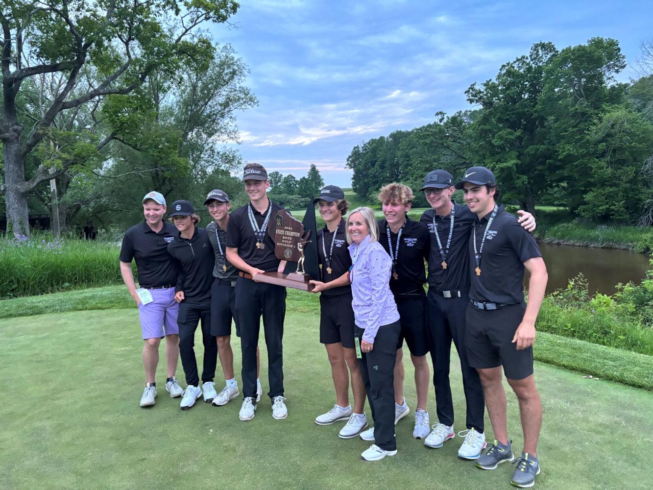 Waunakee boys golf wins first state championship
