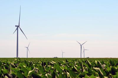 Illinois wind farm starts cranking power for Sun Prairie regional ...