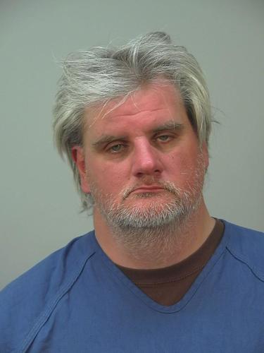 Man arrested for throwing rocks at windows of Downtown businesses, bus ...