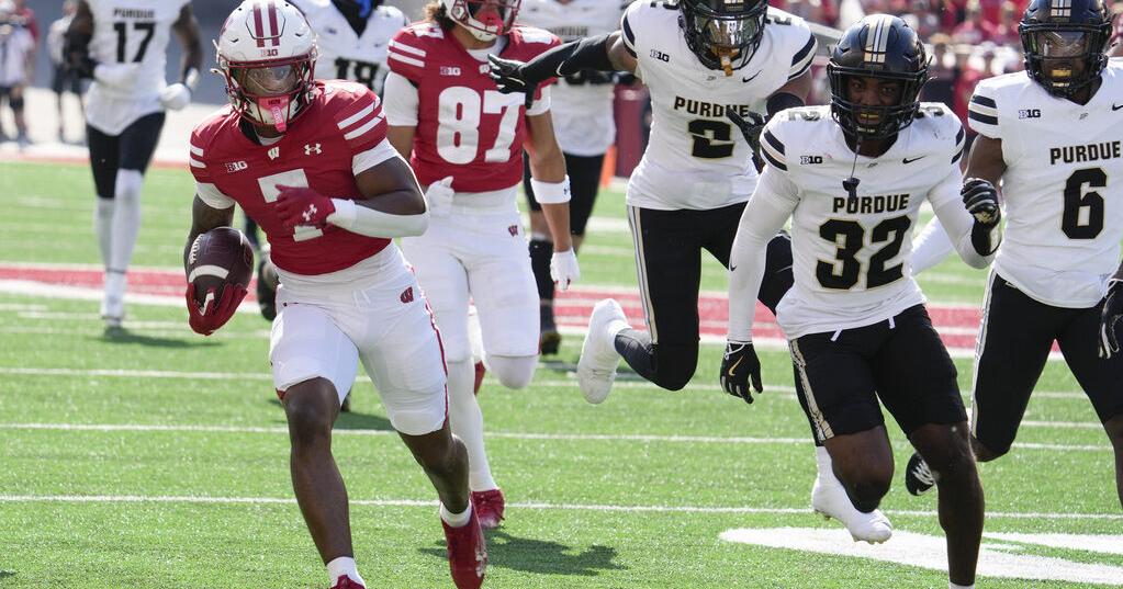 Polzin: Wisconsin football fans get glimpse of future