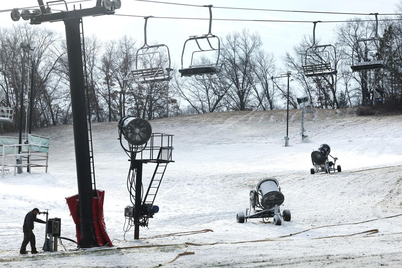 Here’s where and when to hit the ski slopes in Wisconsin