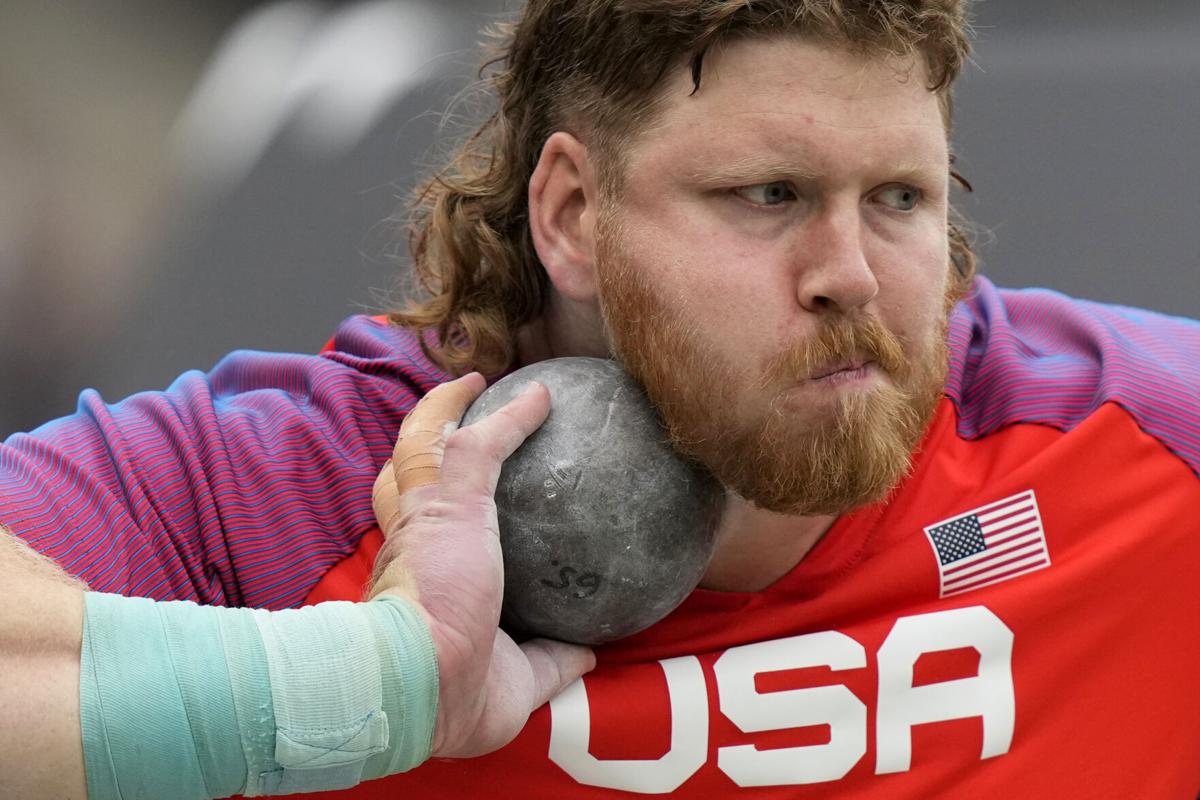 Ryan Crouser retains shot put title at Worlds