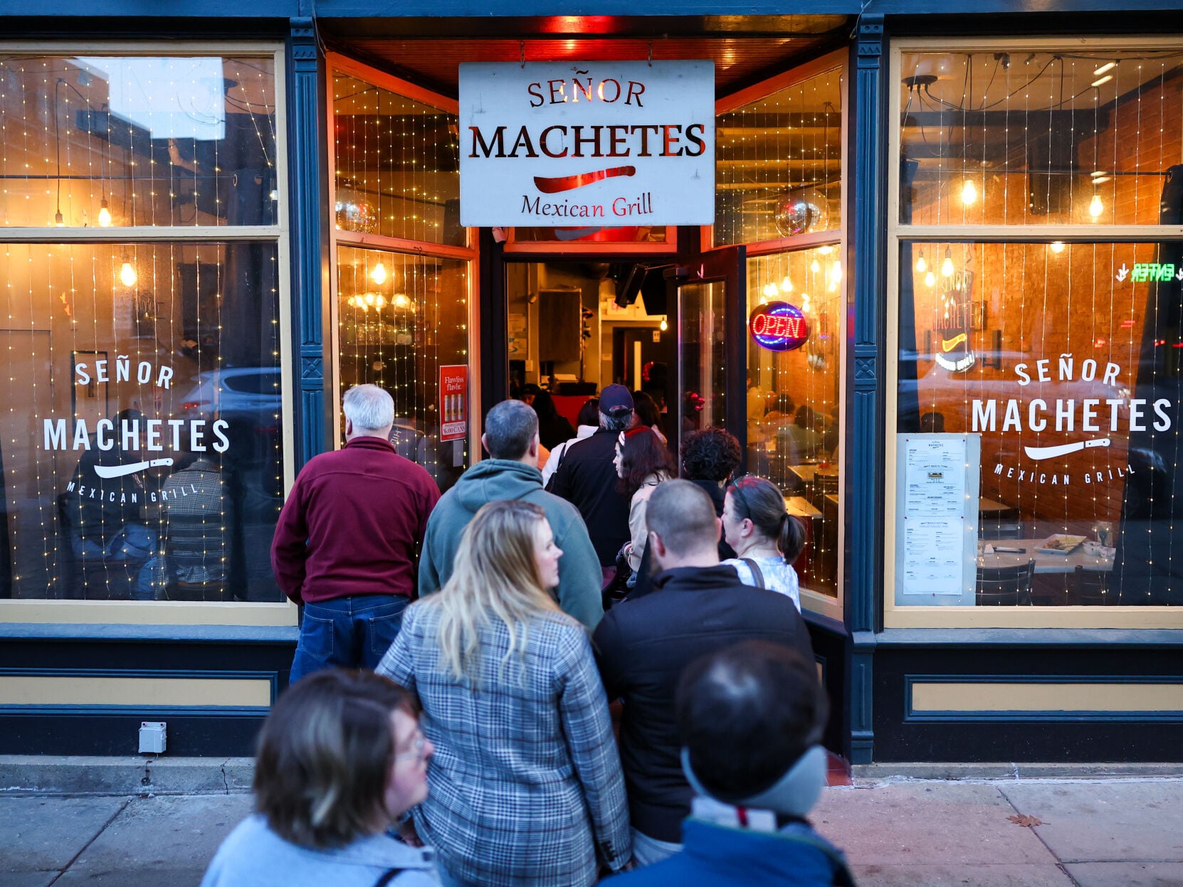 Photos: Community packs Señor Machetes for fundraiser after ICE detainment