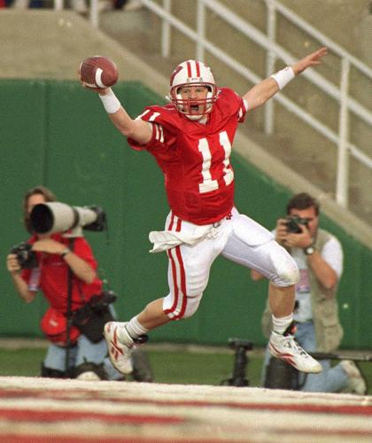 Badgers sports: Darrell Bevell, Brooks Bollinger among 11-person class ...
