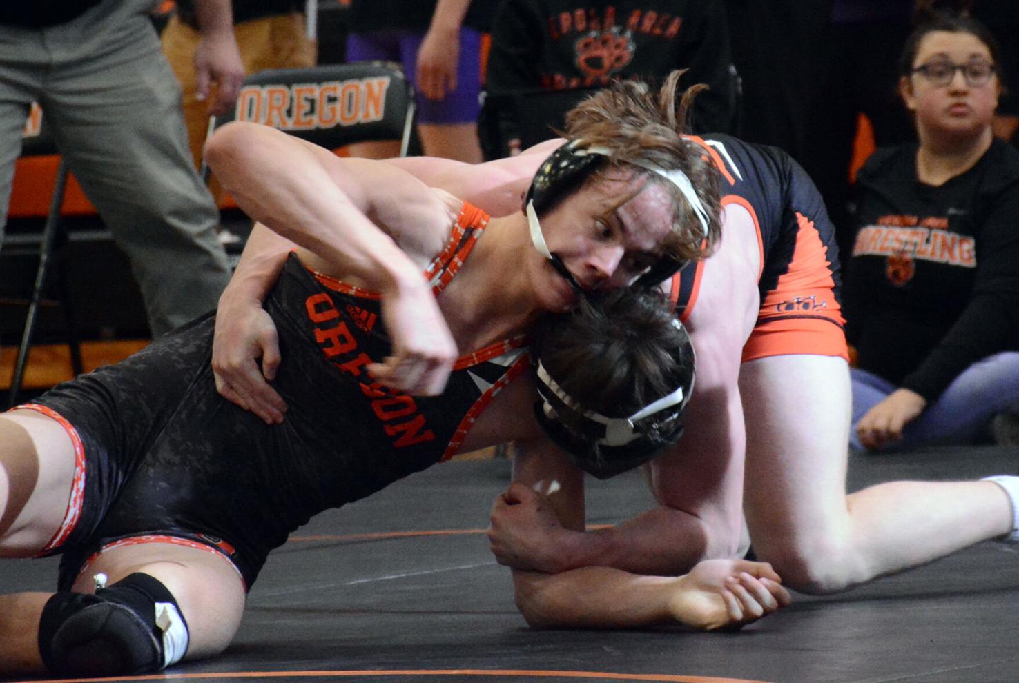 Tomas Neumann succeeded at wrestling after mom's hesitancy