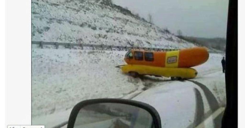 Wienermobile crash photo going viral is from 2008