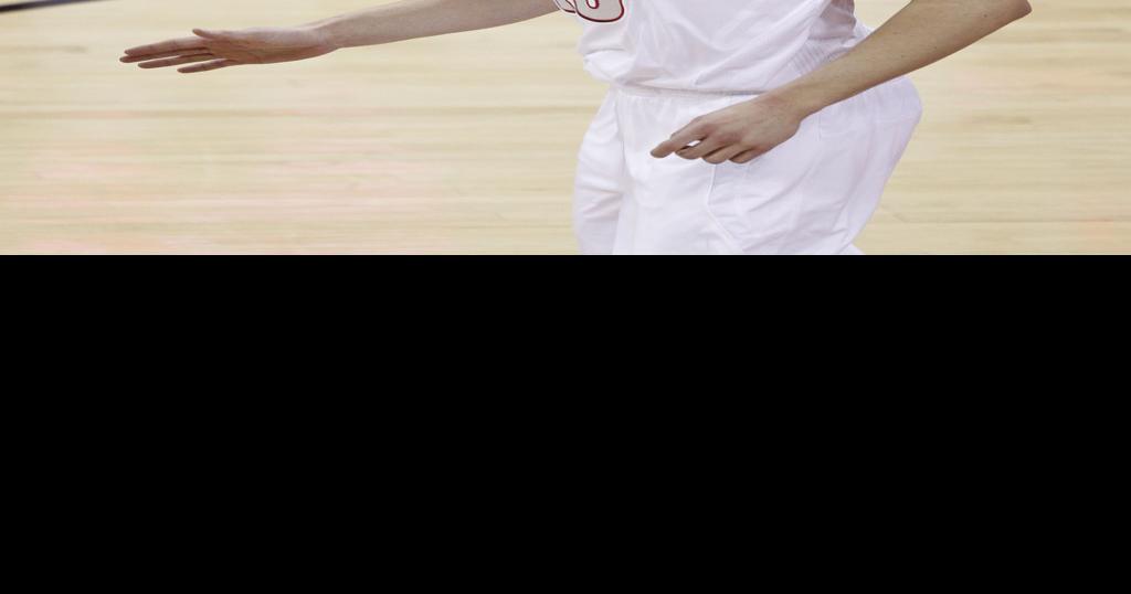 Badgers men’s basketball: Freshman Sam Dekker heating up off bench