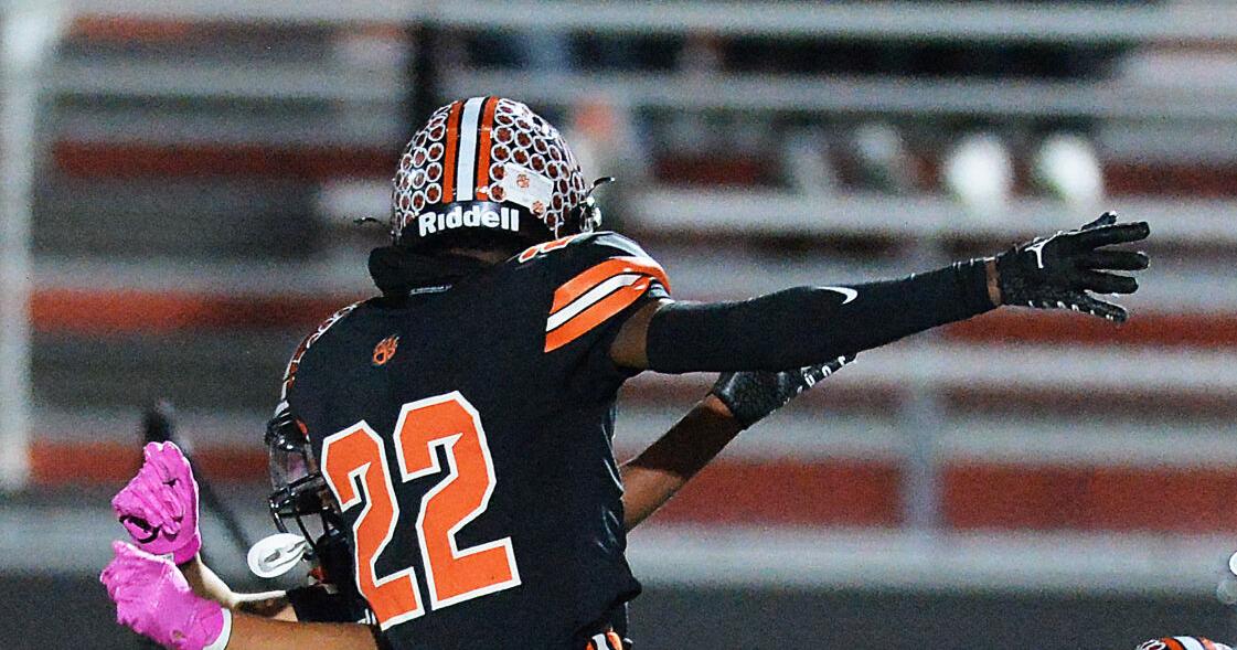 Verona's Tre Poteat carving own path from NFL-playing dad