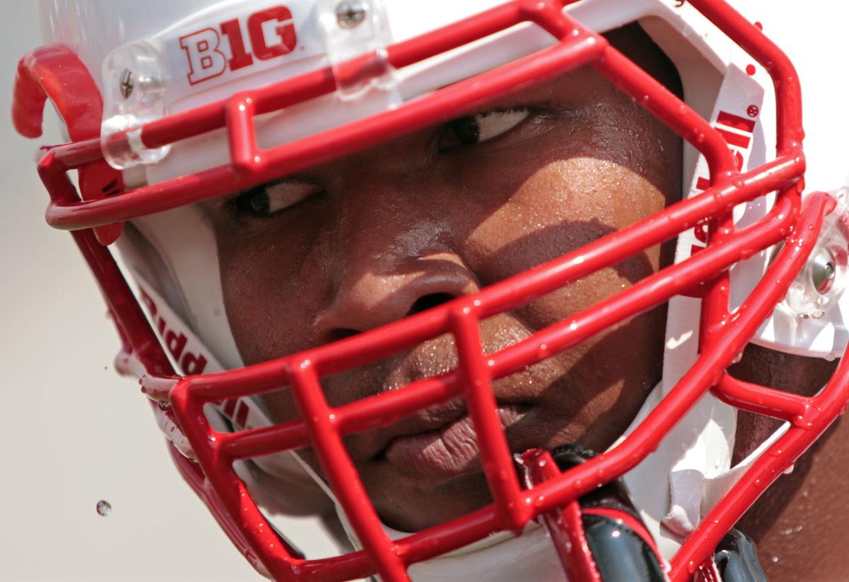 Badgers football: Ray Ball goes down as Jon Dietzen returns