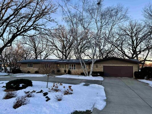 3 Bedroom Home in Windsor - $595,000