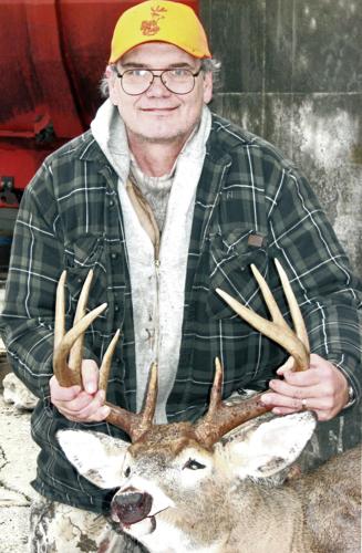 Patrick Durkin: Chester Marcol gets a kick out of hunting deer