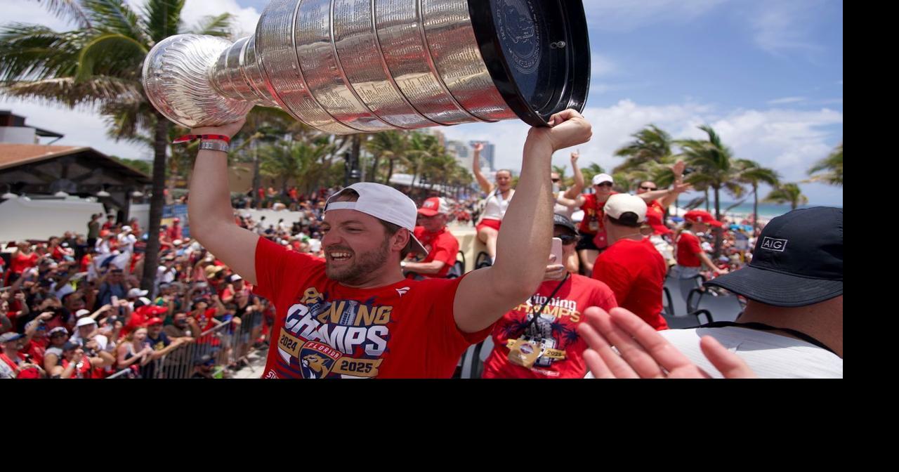 Brian Riedel bringing the Stanley Cup home to Sun Prairie