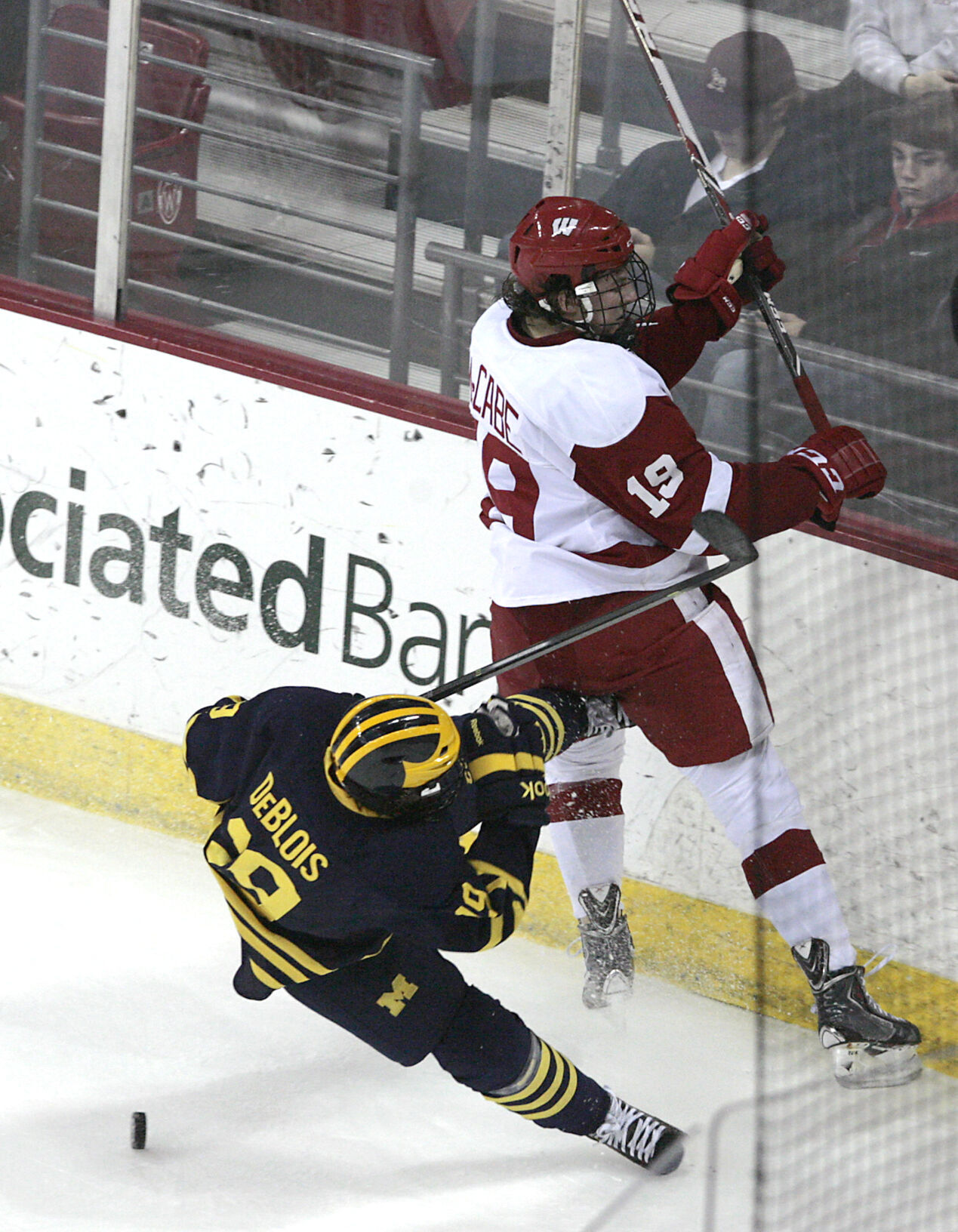 Big Ten lists Wisconsin men's hockey schedule: What to know