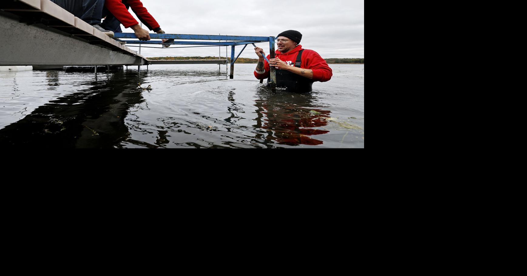 Photo of the day: Pier removal time