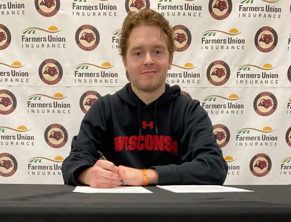 Goalie Ben Garrity signs to join Wisconsin Badgers men's hockey team ...