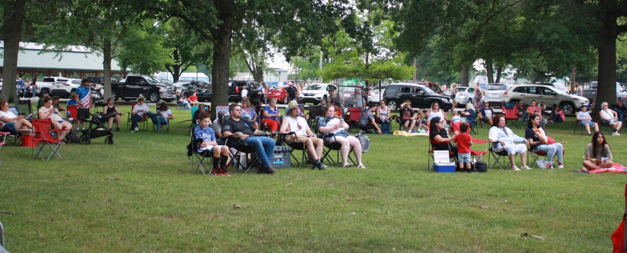Rain doesn’t dampen fun on Fourth | | madisoncourier.com