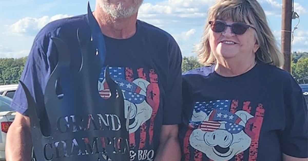 WeQ4U, Gold-N-Blue Barbeque grand champions of Bands & BBQ cook-off ...