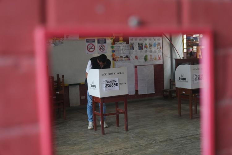Photos of Peru's presidential election runoff | News | madisoncourier.com