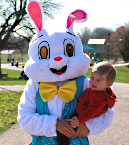 1,000 turn out for annual Easter egg hunt | News | madisoncourier.com