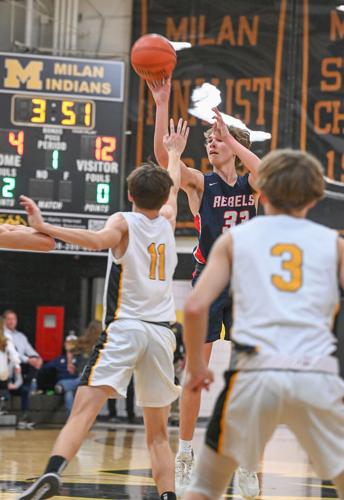 Fifth-ranked Rebels dominate Milan 77-26 | Sports | madisoncourier.com