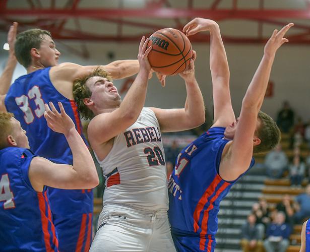 Bomholt gets 'bittersweet' win as Jay Co. knocks off Southwestern in ...