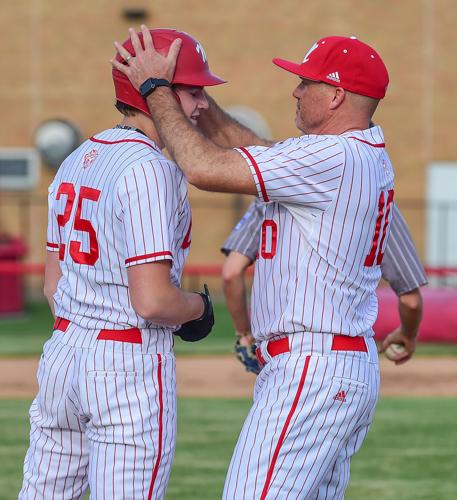 BASEBALL ROUNDUP: Madison bats come alive in a 15-0 pounding of ...