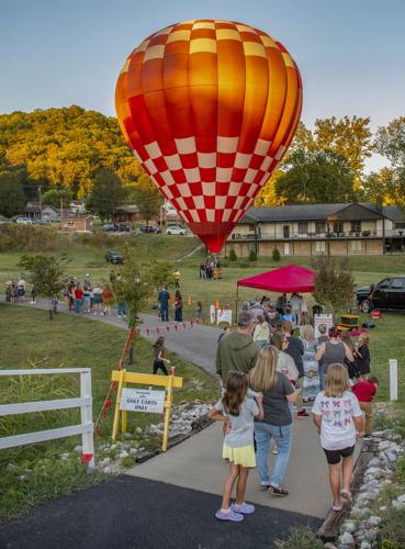 Balloon Glow | News | madisoncourier.com