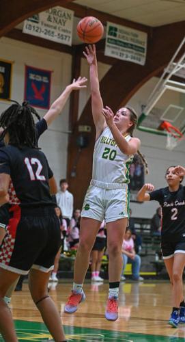 INDIANA ROUNDUP: Shawe dominates Rock Creek from start in 56-20 win ...