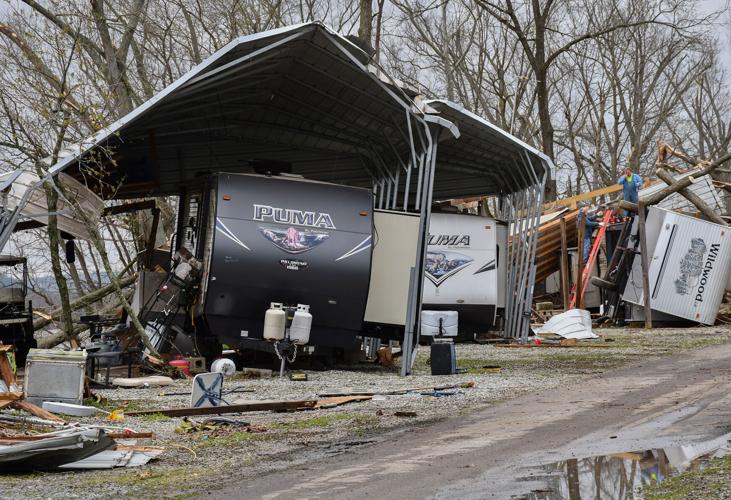 Tornado arrives with little warning, wrecks havoc in Jefferson, Trimble ...