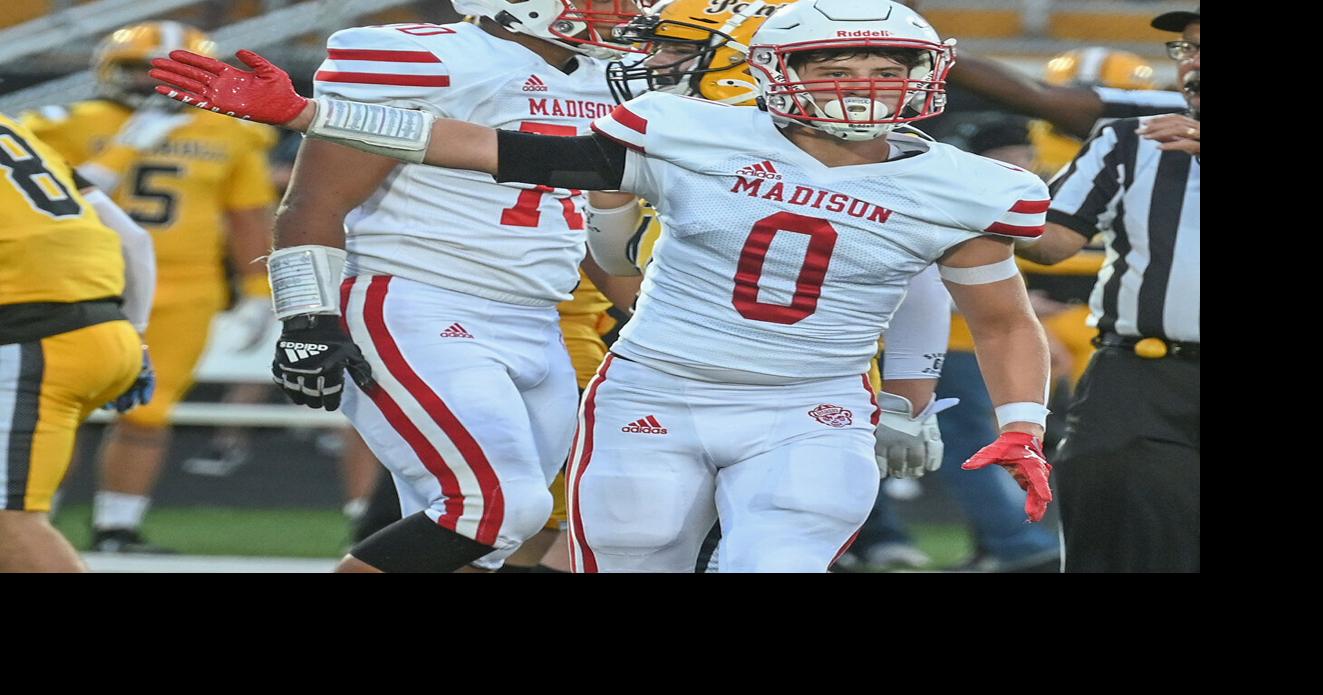 Stewart latest Cub to sign for football | Sports | madisoncourier.com