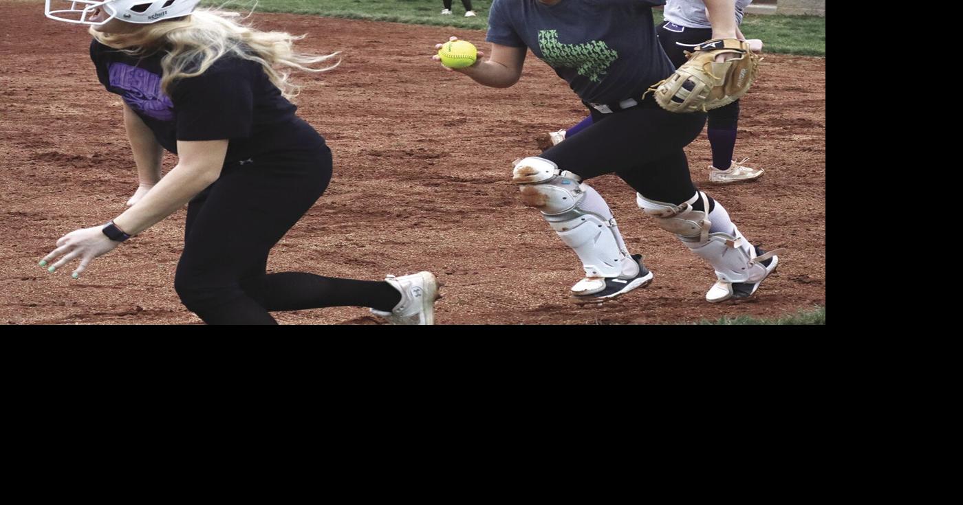 Ellie Schneider and Ava Kerr | Sports | madisoncourier.com