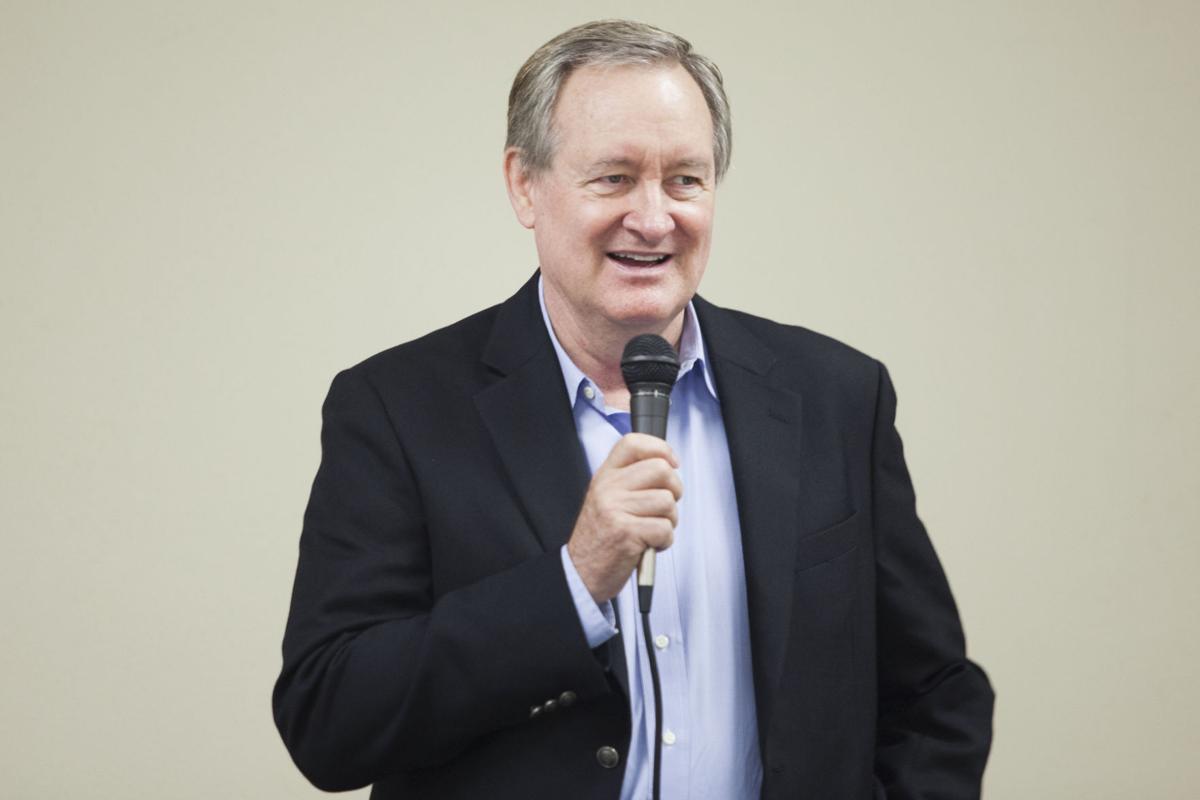 Crapo says he's "carefully evaluating" former Breitbart chairman Bannon